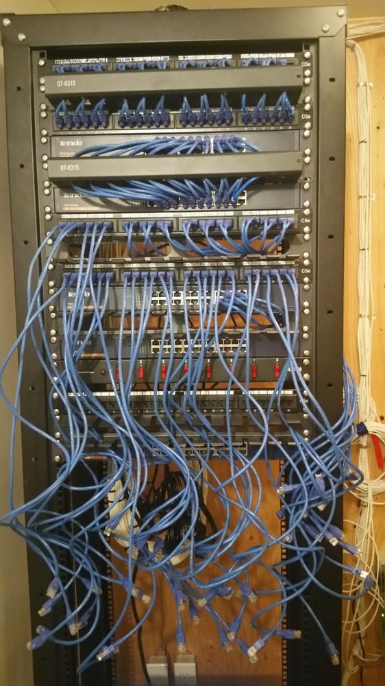 SECURECOM - Updated December 2024 - 12 Photos - 94-5838 blythwood Drive ...