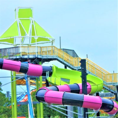 HURRICANE HARBOR SPLASHTOWN - 116 Photos & 50 Reviews - Water Parks ...