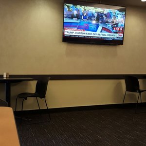 HOAG HOSPITAL CAFETERIA - 77 Photos & 30 Reviews - Coffee & Tea - 1 ...