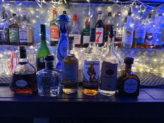 THE BREAK ROOM - 126 Photos & 86 Reviews - 601 S Raymond Ave, Fullerton ...