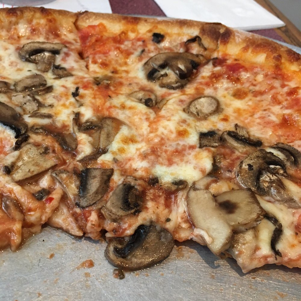 Top 10 Best Pizza near Cranberry Township, PA - Last Updated August ...