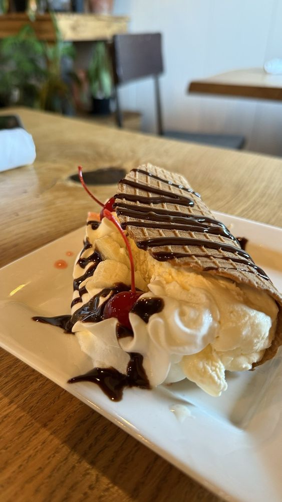 REVOLVE HALL - Updated December 2025 - 48 Photos & 28 Reviews - 14889 ...