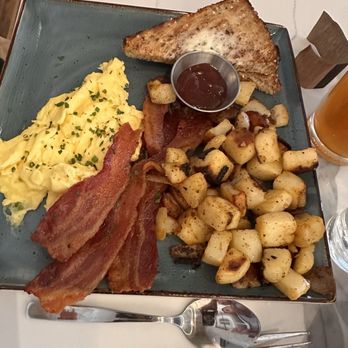 FIRST WATCH - Updated April 2025 - 97 Photos & 65 Reviews - 4723 E Ray ...