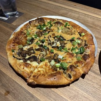 YARD HOUSE - Updated July 2025 - 1587 Photos & 1224 Reviews - 90 El Rd ...