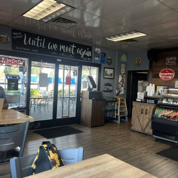 RIVERS EDGE CAFE - Updated September 2024 - 278 Photos & 233 Reviews ...