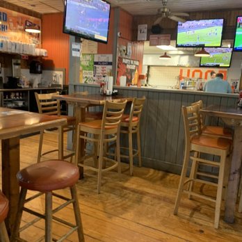 HOOTERS - Updated February 2025 - 83 Photos & 106 Reviews - 112 Bypass ...
