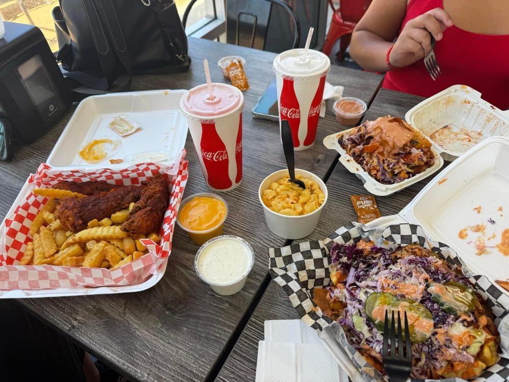 CHUBBY’S HOT CHICKEN - Updated December 2025 - 14 Photos & 35 Reviews ...