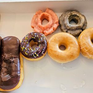 PARLOR DOUGHNUTS ROGERS - Updated October 2025 - 24 Photos & 13 Reviews ...