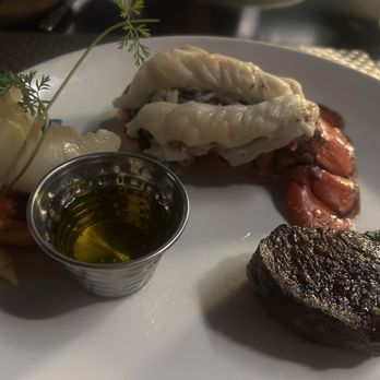 401 PRIME - Updated August 2025 - 152 Photos & 77 Reviews - 401 N ...