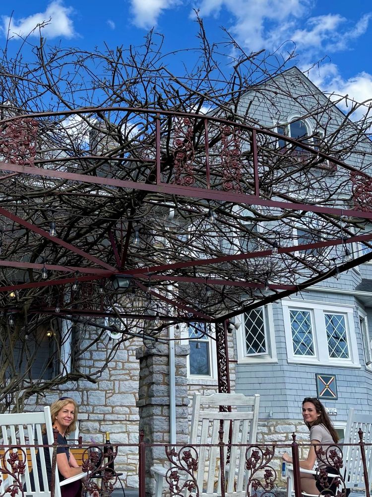 FRIENDLY CITY INN - Updated September 2025 - 68 Photos & 49 Reviews ...