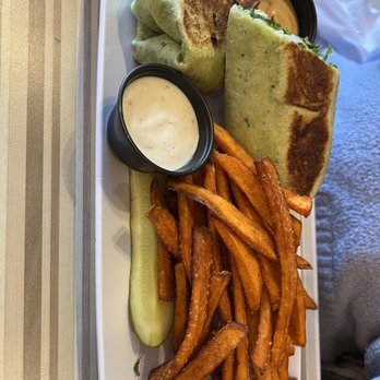 AMA BISTRO - Updated July 2025 - 159 Photos & 161 Reviews - 215 S State ...