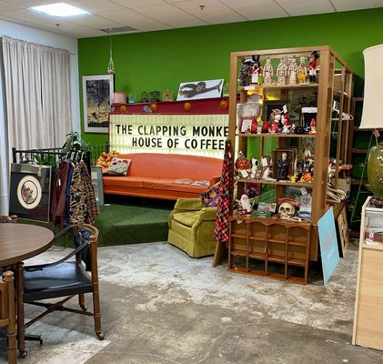 THE CLAPPING MONKEY HOUSE OF COFFEE - Updated March 2025 - 20 Photos ...