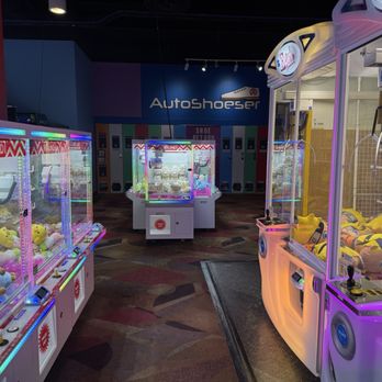 ROUND1 BOWLING & ARCADE - LAKEWOOD - Updated April 2025 - 731 Photos ...