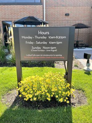 REDFORD TOWNSHIP DISTRICT LIBRARY - Updated December 2025 - 21 Photos ...