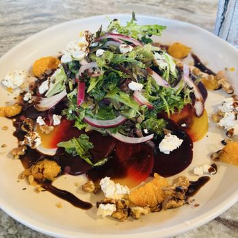 BARNYARD CRAFTHOUSE & EATERY - Updated December 2025 - 431 Photos & 469 ...