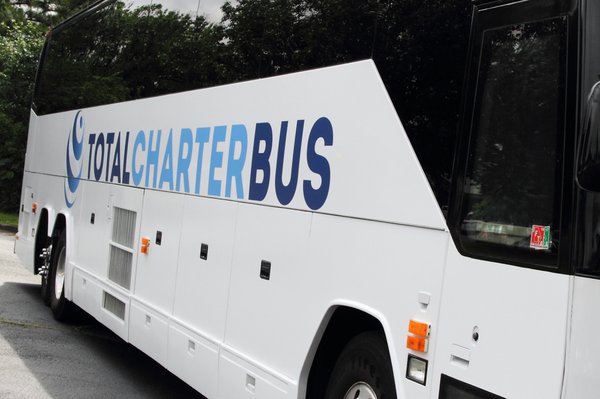 TOTAL CHARTER BUS LOUISVILLE - Updated June 2025 - 21 Photos - 1700 Ups ...