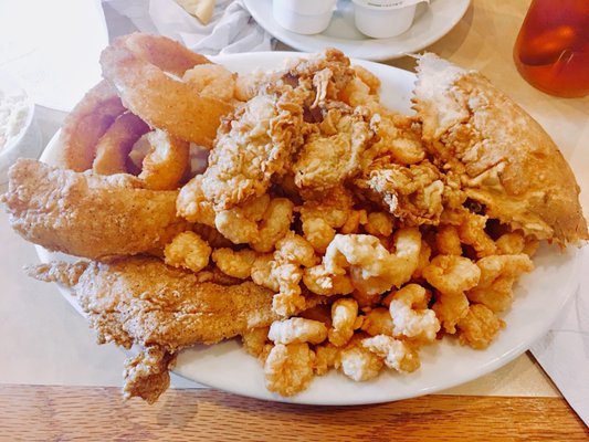 HARBOR INN SEAFOOD - Updated October 2025 - 30 Photos & 54 Reviews ...