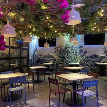 LA VICTORIA BARRA + COCINA MEXICANA - 228 Photos & 60 Reviews - 2447 N ...