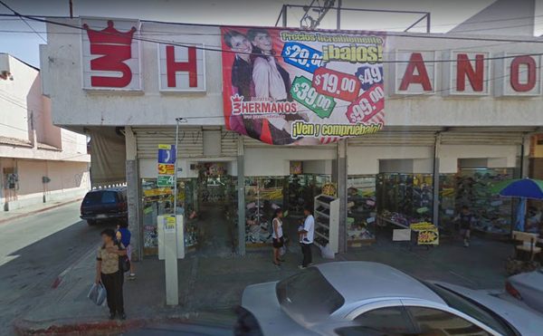 3 HERMANOS - Updated December 2025 - Calle José Ma. Morelos y Pavón 313 ...