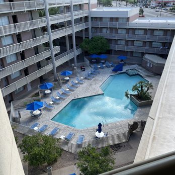 DOUBLETREE SUITES BY HILTON - PHOENIX - Updated January 2025 - 471 ...
