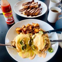 LOUIE’S KITCHEN AND BAR - Updated August 2025 - 71 Photos & 104 Reviews ...