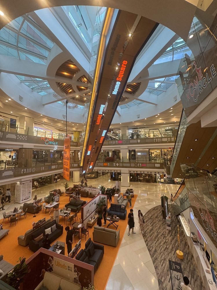 HOMESQUARE - Updated February 2025 - 13 Photos - 沙田鄉事會路138號, Hong Kong ...