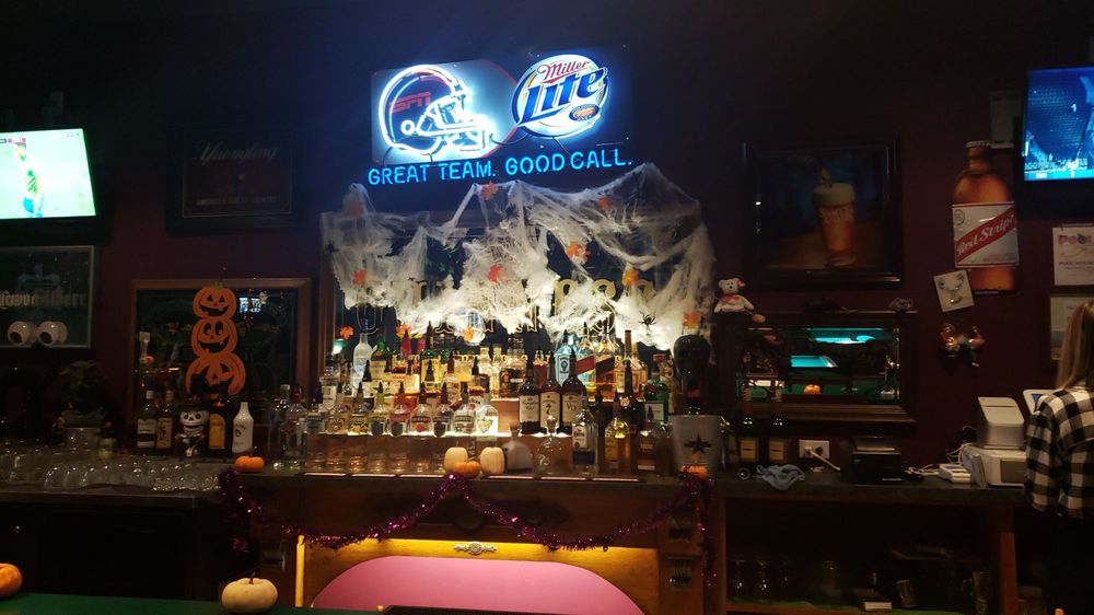 POOL TABLE MAGIC - 18 Photos & 13 Reviews - 75 Ella Grasso Tpke ...