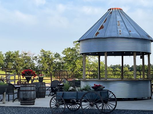 THE MEMORY BARN - Updated August 2025 - 71 Photos - 370 Yocumtown Rd ...