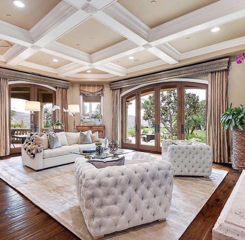 MANDERLEY REAL ESTATE - Updated July 2025 - 25 Photos - 9 Bartlet St ...