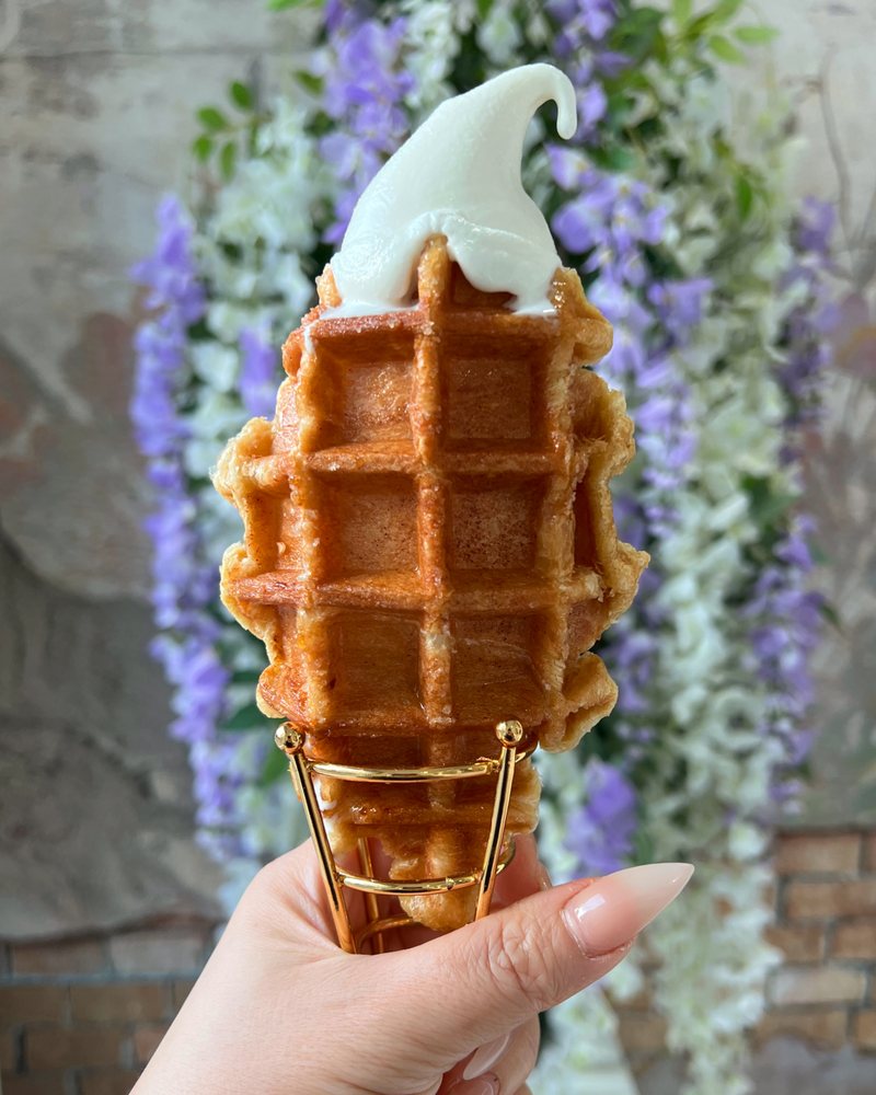 HAPPY SUNDAE - Updated December 2025 - 28 Photos & 12 Reviews - 85 ...