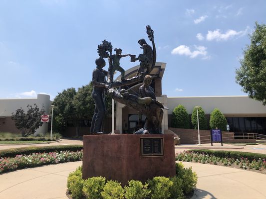 GRAPEVINE PUBLIC LIBRARY - Updated December 2025 - 47 Photos & 24 ...