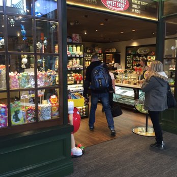 THE REMARKABLE SWEET SHOP - Updated July 2025 - 27 Buckingham St ...