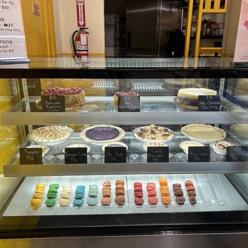 LAMON - Updated December 2024 - 75 Photos & 26 Reviews - 2742 E ...