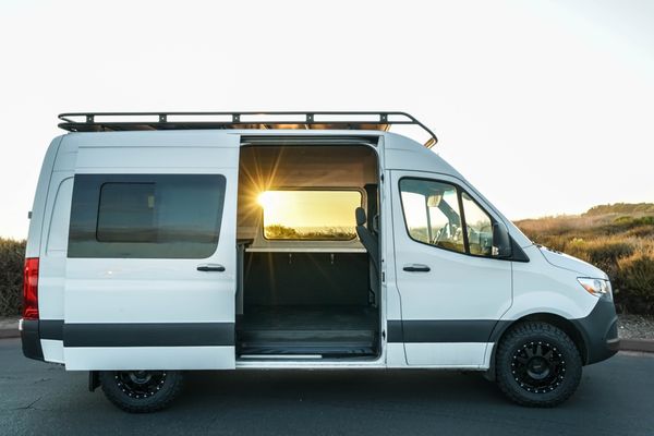 THE VAN MART - Updated November 2024 - 40 Photos & 17 Reviews - 15192 ...