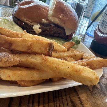 BRIGGS CORNER PIZZERIA - Updated October 2024 - 117 Photos & 259 ...