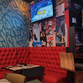 GRAILS MIAMI - RESTAURANT & SPORTS BAR - Updated August 2024 - 1324 ...