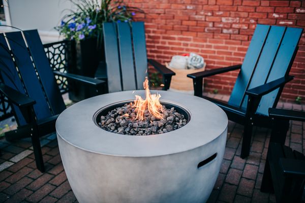 REVOLUTION TAPROOM & GRILL - Updated March 2025 - 261 Photos & 350 ...