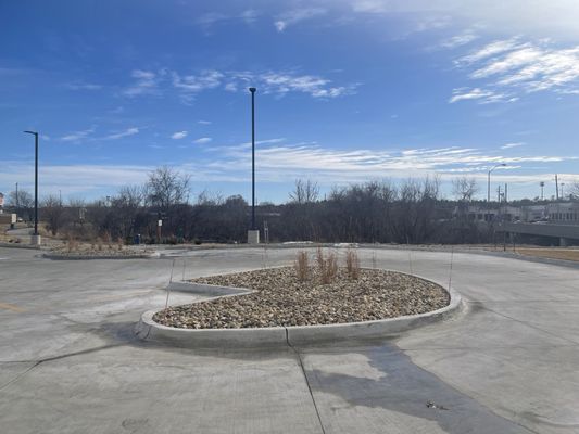 B-BOPS - Updated December 2025 - 21 Photos & 46 Reviews - 4500 Fleur Dr ...