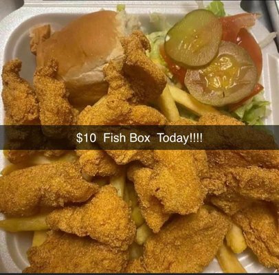 DA’ CHICKEN LADY’S - Updated December 2025 - 136 W 10th St, Reserve ...