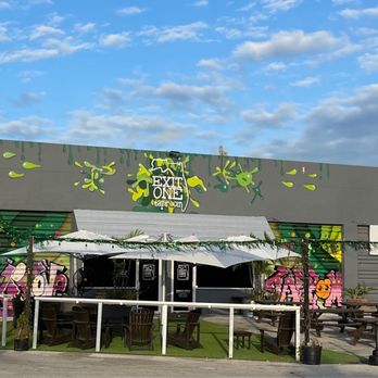 EXIT ONE TAPROOM - Updated December 2025 - 207 Photos & 90 Reviews - 12 ...