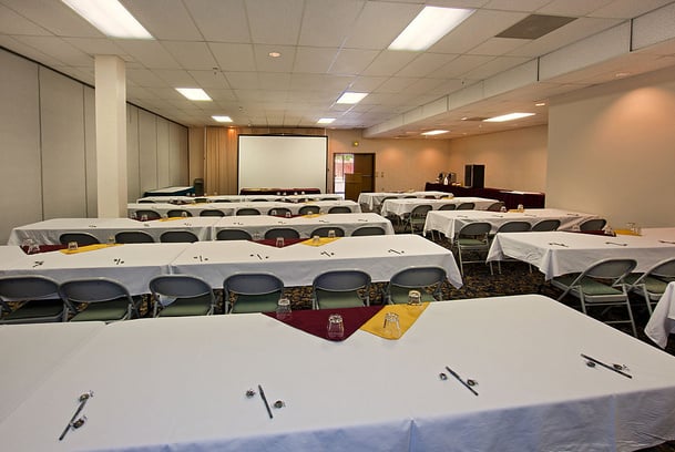 MOAB VALLEY INN - Updated December 2025 - 48 Photos & 75 Reviews - 711 ...