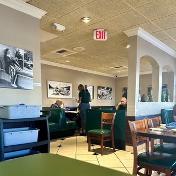 RICK’S RESTAURANT - Updated April 2025 - 416 Photos & 627 Reviews ...