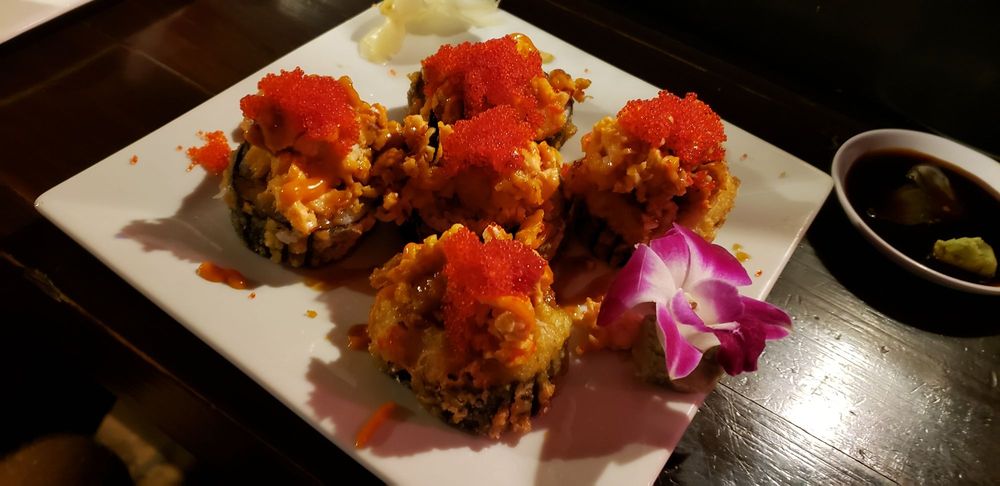 MON THAI BISTRO AND SUSHI BAR - Updated October 2025 - 243 Photos & 256 ...