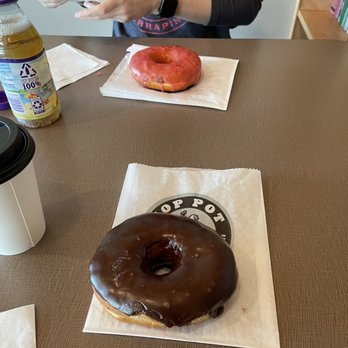 TOP POT DOUGHNUTS - Updated January 2025 - 98 Photos & 93 Reviews - 150 ...