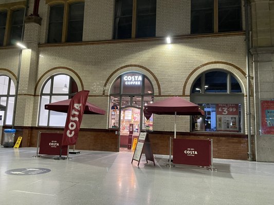COSTA - Updated December 2024 - 1 Victoria Station Approach, Manchester ...