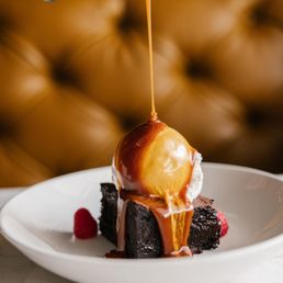 11TH POST ON QUEEN - Updated January 2026 - 65 Photos & 41 Reviews ...