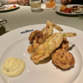 STELLINA - Updated December 2025 - 52 Photos & 33 Reviews - 410 Rue Saint-Jacques, Montréal ...