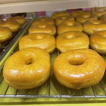 FRIENDLY DONUT HOUSE - 519 Photos & 424 Reviews - 856 S Boulder Hwy ...