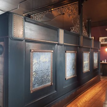 RAILROAD HOUSE INN - Updated June 2024 - 226 Photos & 161 Reviews - 280 ...