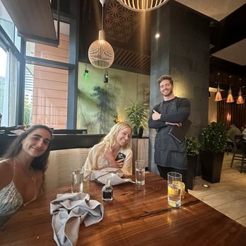 SUSHI ROKU - Updated December 2025 - 484 Photos & 195 Reviews - 405 ...